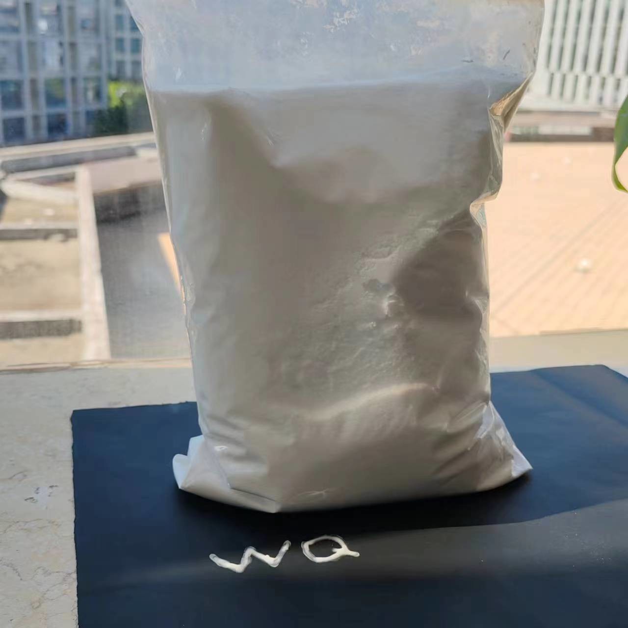 High Heat Resistance Solid Acrylic Resin With Good Adhesion For Plastic Coating