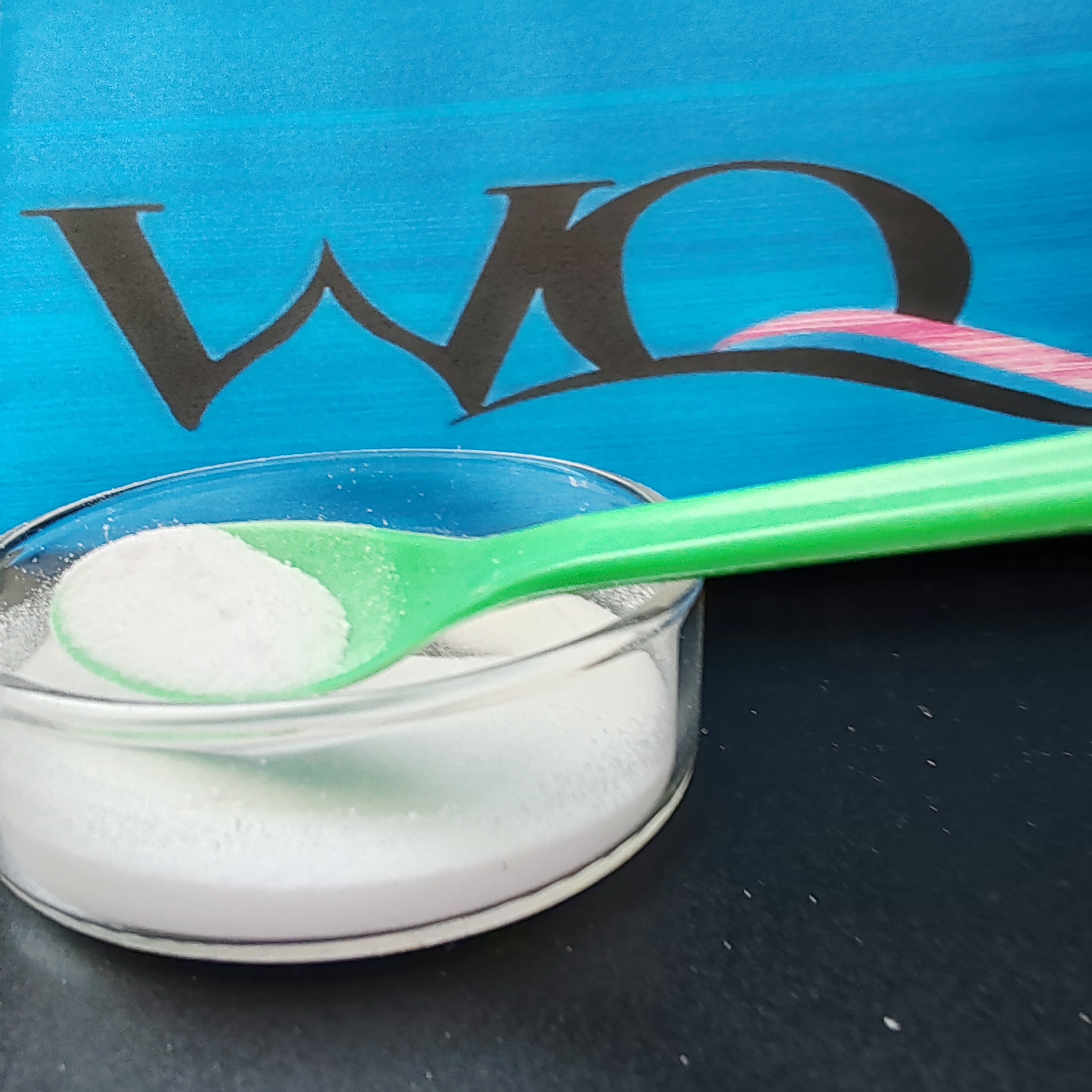 Solid Acrylic Resin Compatible With Nitrocellulose For Marine Coatings